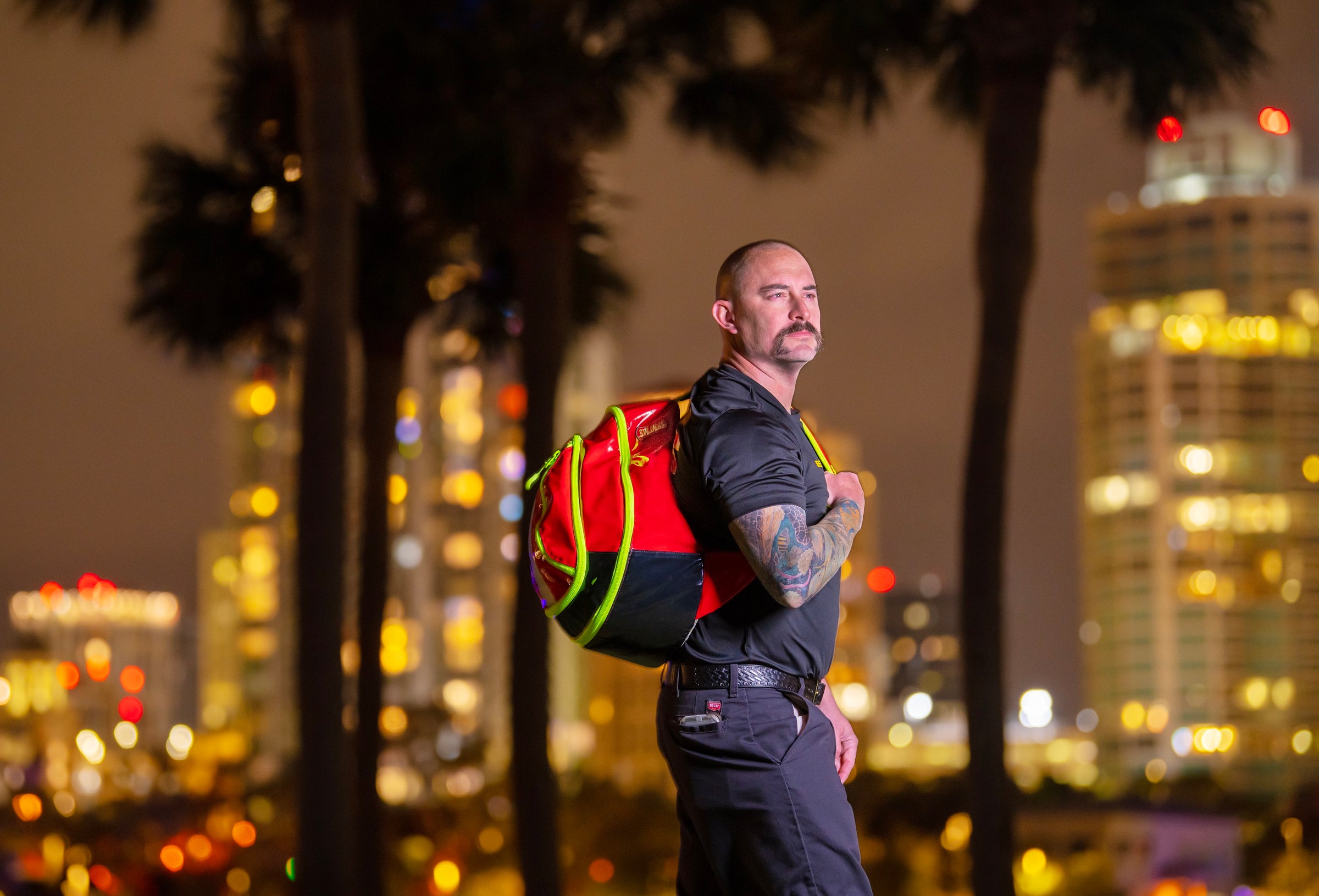 STATPACKS G3+ MedSlinger – Crossbody EMS Sling Pack (23L) — Luminary
